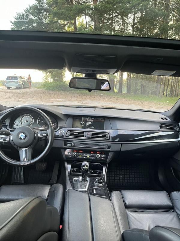 Grey BMW 525 2010 in Panevezys, with an engine capacity of 3.00 L and mileage of 343 thousand km for 9850 €, photo 6 on AUTOMOTO.COM.LV