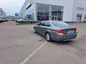 Pelēks BMW 525 2010 Marijampole, ar dzinēja tilpumu 2.99 L un nobraukumu 363 tūkst. km par 7150 €, foto 5 vietnē AUTOMOTO.COM.LV