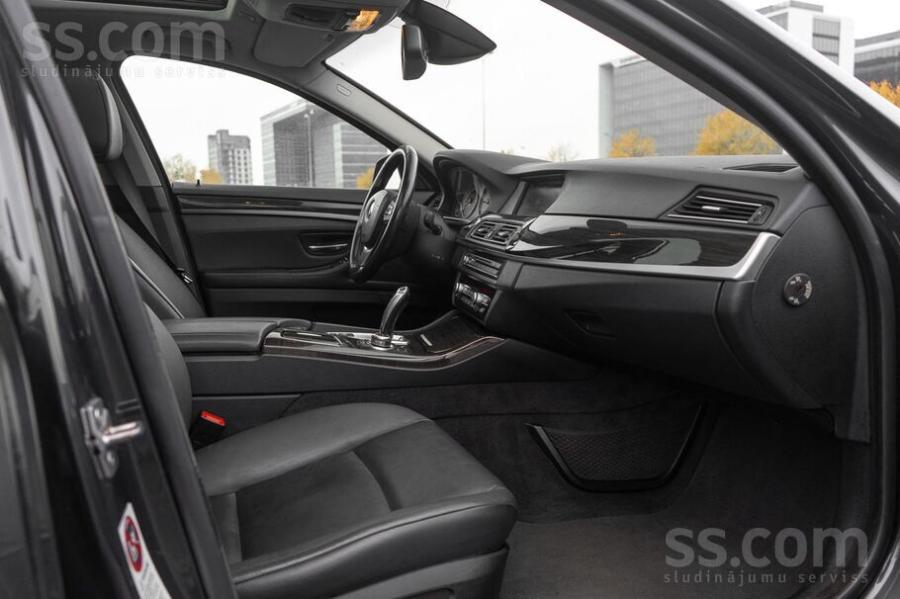 Grey BMW 525 2010 in Riga, with an engine capacity of 3.00 L and mileage of 425 thousand km for 8270 €, photo 7 on AUTOMOTO.COM.LV
