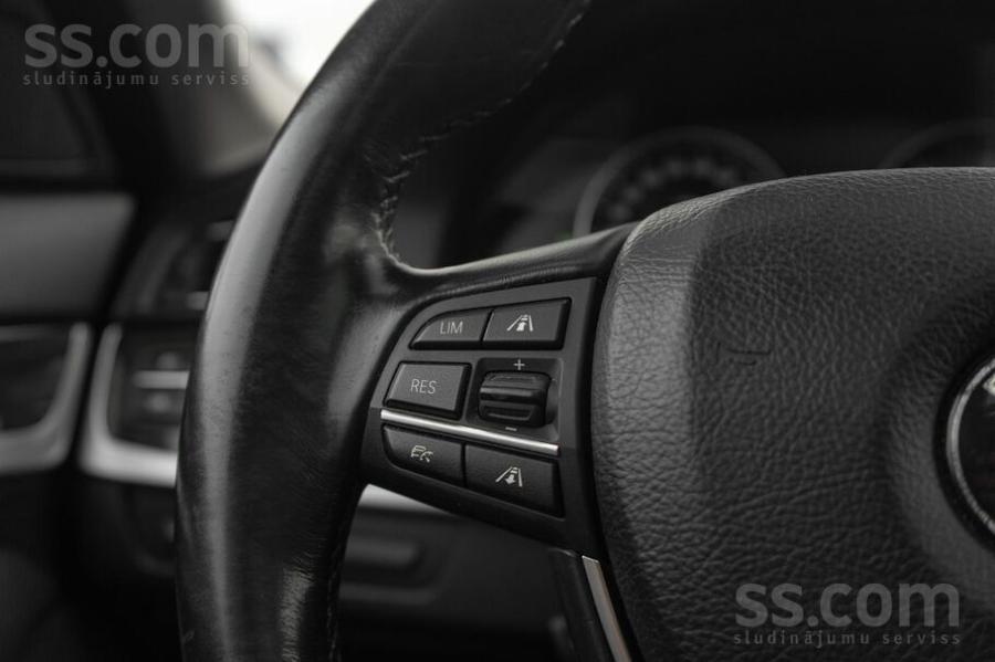 Grey BMW 525 2010 in Riga, with an engine capacity of 3.00 L and mileage of 425 thousand km for 8270 €, photo 13 on AUTOMOTO.COM.LV