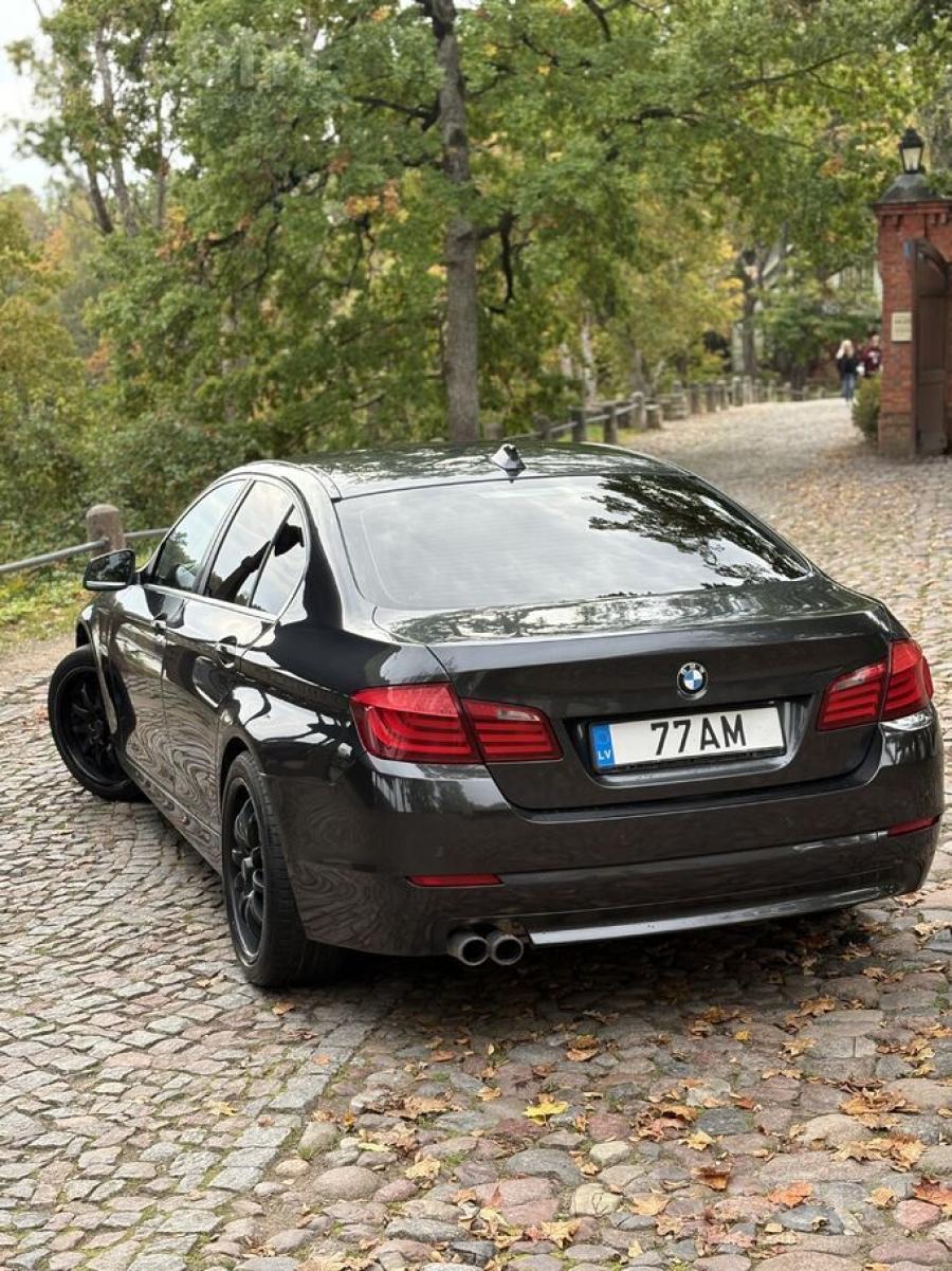 Pelēks BMW 525 2010 Kuldīga, ar dzinēja tilpumu 3.00 L un nobraukumu 0 tūkst. km par 9900 €, foto 16 vietnē AUTOMOTO.COM.LV