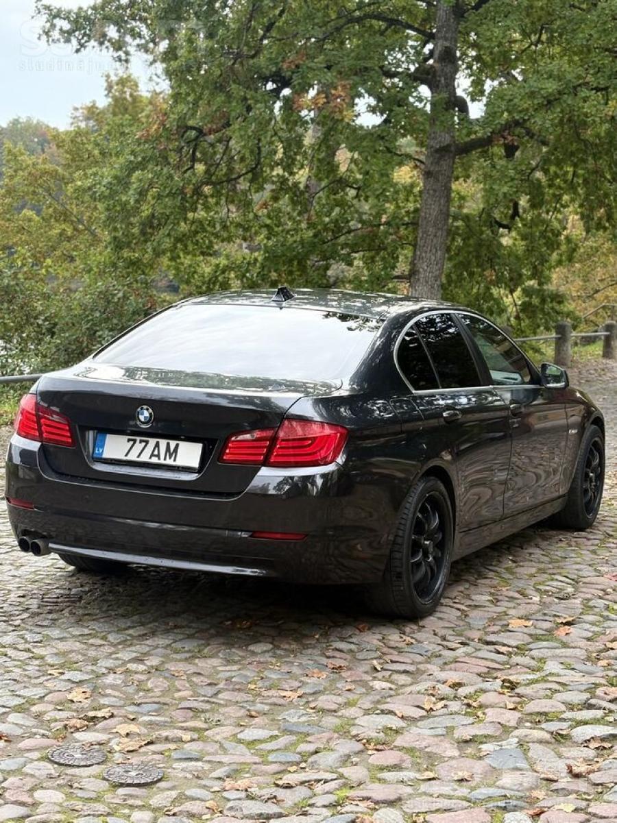Pelēks BMW 525 2010 Kuldīga, ar dzinēja tilpumu 3.00 L un nobraukumu 0 tūkst. km par 9900 €, foto 18 vietnē AUTOMOTO.COM.LV