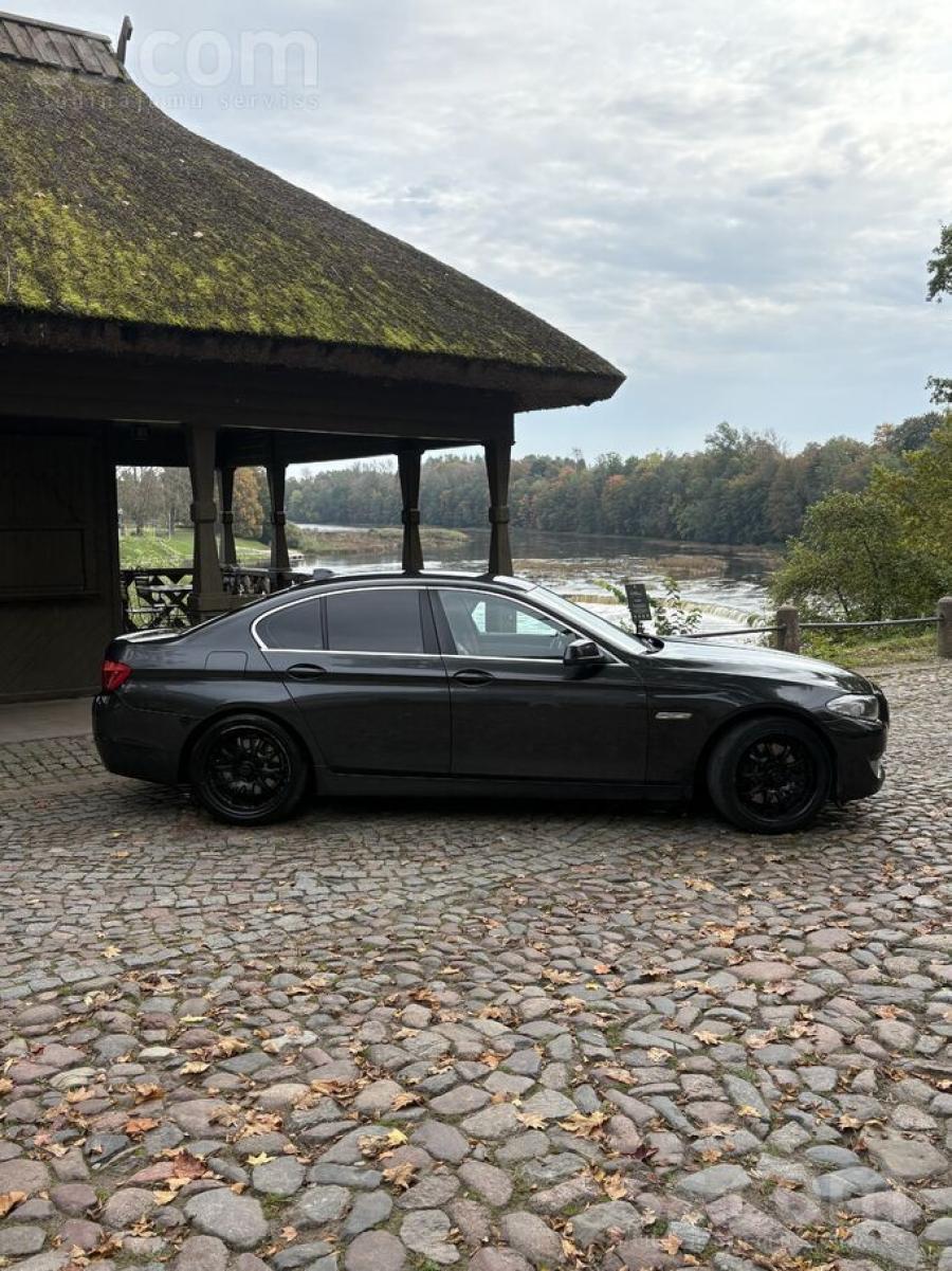 Pelēks BMW 525 2010 Kuldīga, ar dzinēja tilpumu 3.00 L un nobraukumu 0 tūkst. km par 9900 €, foto 23 vietnē AUTOMOTO.COM.LV