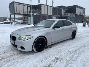 Pelēks BMW 525 2011 Viļņa, ar dzinēja tilpumu 2.99 L un nobraukumu 238 tūkst. km par 8200 €, foto 12 vietnē AUTOMOTO.COM.LV