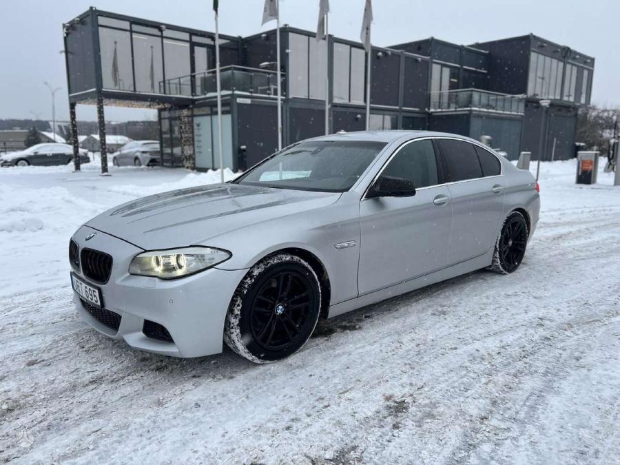 Pelēks BMW 525 2011 Viļņa, ar dzinēja tilpumu 2.99 L un nobraukumu 238 tūkst. km par 8200 €, foto 12 vietnē AUTOMOTO.COM.LV