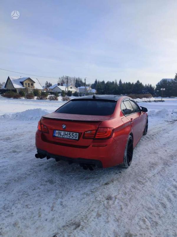 Grey BMW 525 2011 in Kelme, with an engine capacity of 2.99 L and mileage of 418 thousand km for 9150 €, photo 4 on AUTOMOTO.COM.LV