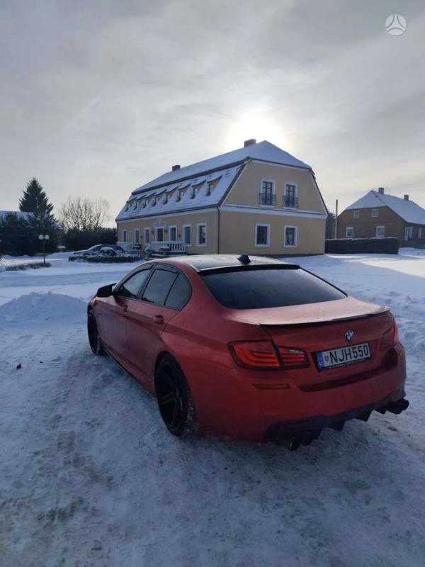 Grey BMW 525 2011 in Kelme, with an engine capacity of 2.99 L and mileage of 418 thousand km for 9150 €, photo 8 on AUTOMOTO.COM.LV