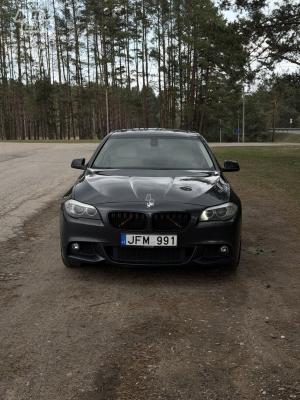 Grey BMW 525 2011 in Jonava, with an engine capacity of 3.00 L and mileage of 399 thousand km for 7300 €, photo  on AUTOMOTO.COM.LV