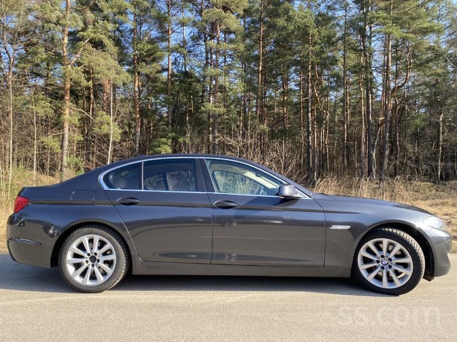 Pelēks BMW 525 2011 Rīga, ar dzinēja tilpumu 2.90 L un nobraukumu 292 tūkst. km par 7000 €, foto 4 vietnē AUTOMOTO.COM.LV