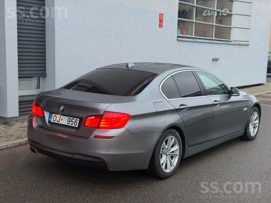 Pelēks BMW 525 2011 Rīga, ar dzinēja tilpumu 3.00 L un nobraukumu 0 tūkst. km par 7900 €, foto 5 vietnē AUTOMOTO.COM.LV