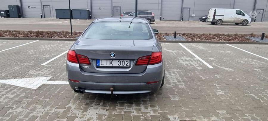 Grey BMW 525 2011 in Vilnius, with an engine capacity of 2.99 L and mileage of 247 thousand km for 7600 €, photo 7 on AUTOMOTO.COM.LV