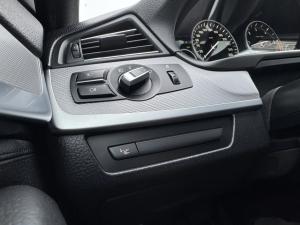 Pelēks BMW 525 2011 Rīga, ar dzinēja tilpumu 3.00 L un nobraukumu 240 tūkst. km par 13000 €, foto 9 vietnē AUTOMOTO.COM.LV