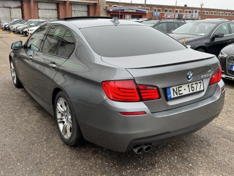Pelēks BMW 525 2011 Rīga, ar dzinēja tilpumu 3.00 L un nobraukumu 240 tūkst. km par 13000 €, foto 23 vietnē AUTOMOTO.COM.LV