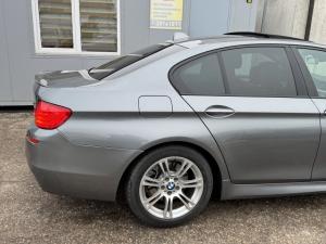 Pelēks BMW 525 2011 Rīga, ar dzinēja tilpumu 3.00 L un nobraukumu 240 tūkst. km par 13000 €, foto 26 vietnē AUTOMOTO.COM.LV
