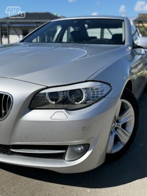 Grey BMW 525 2011 in Klaipeda, with an engine capacity of 3.00 L and mileage of 325 thousand km for 7500 €, photo 3 on AUTOMOTO.COM.LV