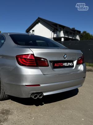 Grey BMW 525 2011 in Klaipeda, with an engine capacity of 3.00 L and mileage of 325 thousand km for 7500 €, photo 7 on AUTOMOTO.COM.LV