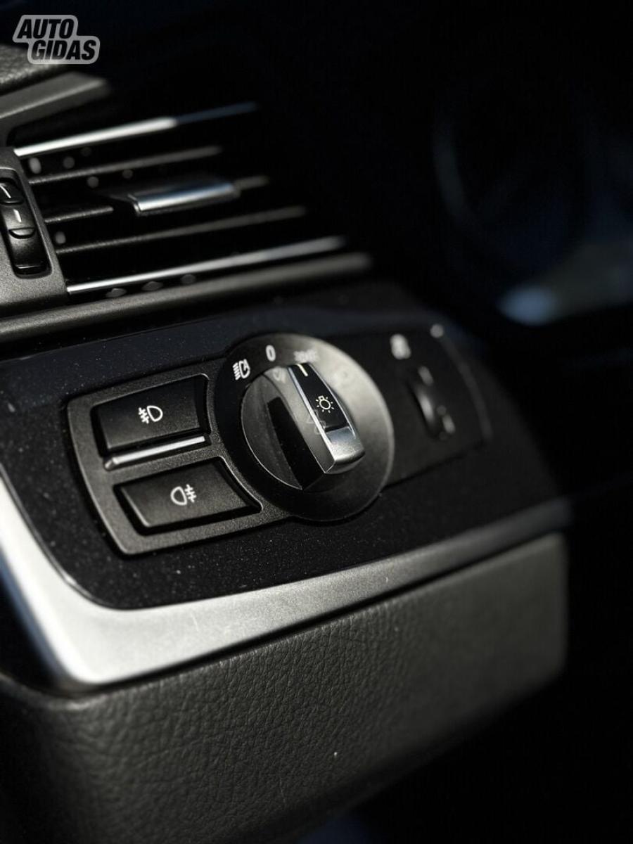 Grey BMW 525 2011 in Klaipeda, with an engine capacity of 3.00 L and mileage of 325 thousand km for 7500 €, photo 13 on AUTOMOTO.COM.LV