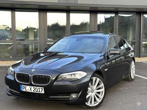 Grey BMW 525 2011 in Kaunas, with an engine capacity of 2.99 L and mileage of 274 thousand km for 7500 €, photo  on AUTOMOTO.COM.LV