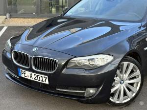 Grey BMW 525 2011 in Kaunas, with an engine capacity of 2.99 L and mileage of 274 thousand km for 7500 €, photo 3 on AUTOMOTO.COM.LV