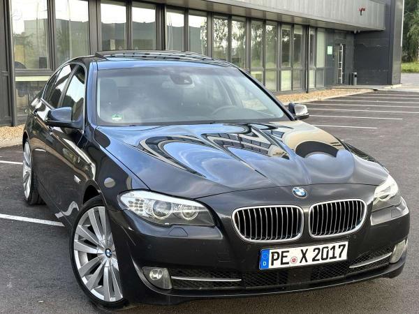 Grey BMW 525 2011 in Kaunas, with an engine capacity of 2.99 L and mileage of 274 thousand km for 7500 €, photo 3 on AUTOMOTO.COM.LV