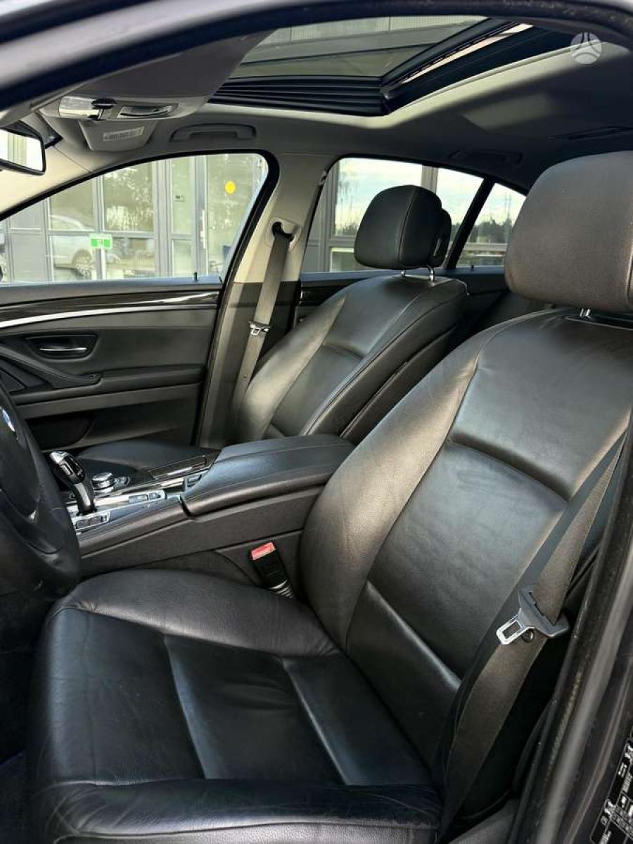 Grey BMW 525 2011 in Kaunas, with an engine capacity of 2.99 L and mileage of 274 thousand km for 7500 €, photo 34 on AUTOMOTO.COM.LV