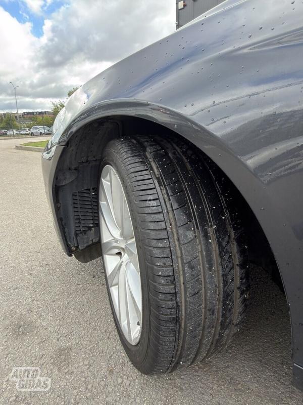 Pelēks BMW 525 2011 Viļņa, ar dzinēja tilpumu 3.00 L un nobraukumu 262 tūkst. km par 6800 €, foto 8 vietnē AUTOMOTO.COM.LV