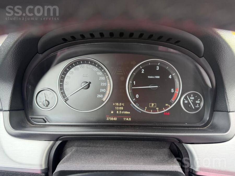 Grey BMW 525 2011 in Rezekne, with an engine capacity of 3.00 L and mileage of 376 thousand km for 10500 €, photo 12 on AUTOMOTO.COM.LV