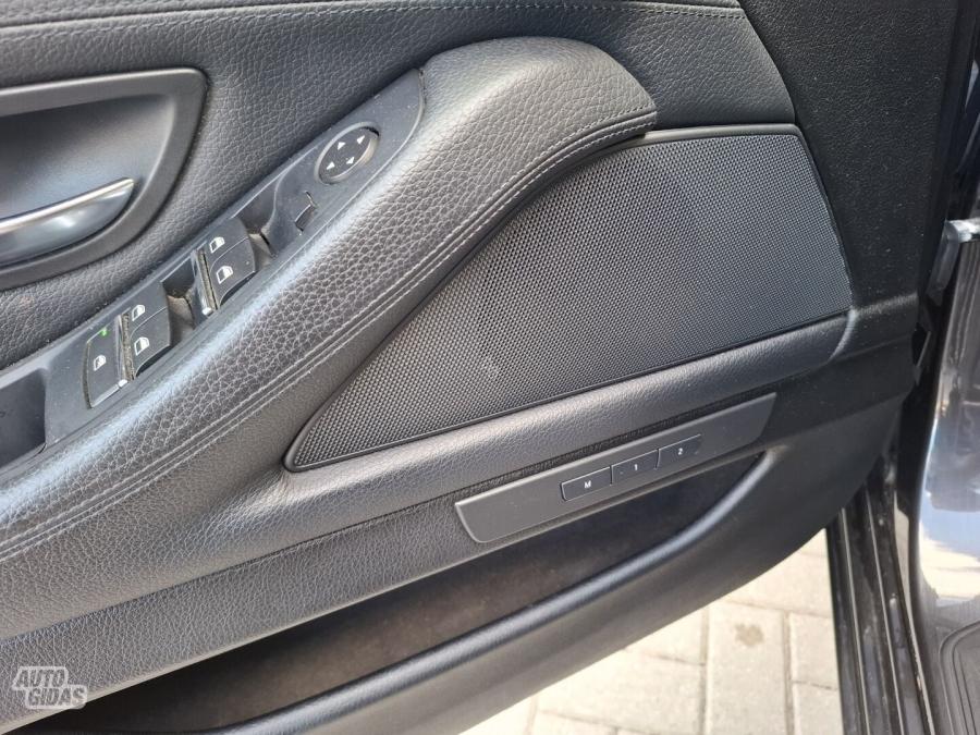 Grey BMW 525 2011 in Silute, with an engine capacity of 3.00 L and mileage of 279 thousand km for 7000 €, photo 14 on AUTOMOTO.COM.LV