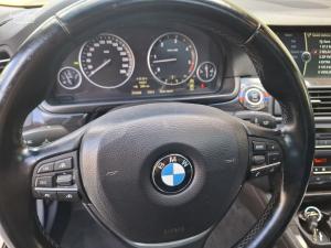 Grey BMW 525 2011 in Silute, with an engine capacity of 3.00 L and mileage of 279 thousand km for 7000 €, photo 15 on AUTOMOTO.COM.LV