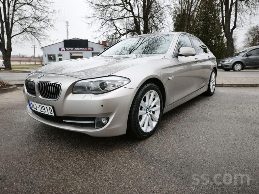 Grey BMW 525 2012 in Cesis, with an engine capacity of 2.00 L and mileage of 334 thousand km for 10900 €, photo 1 on AUTOMOTO.COM.LV
