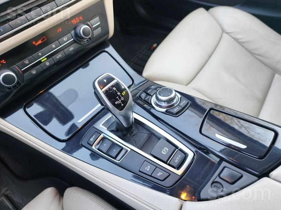 Grey BMW 525 2012 in Cesis, with an engine capacity of 2.00 L and mileage of 334 thousand km for 10900 €, photo 25 on AUTOMOTO.COM.LV