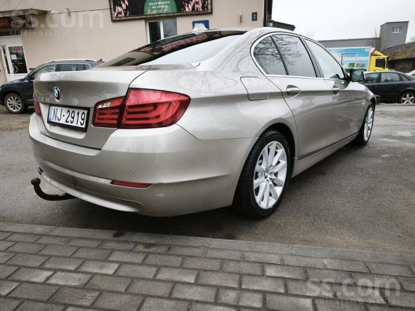 Grey BMW 525 2012 in Cesis, with an engine capacity of 2.00 L and mileage of 334 thousand km for 10900 €, photo 6 on AUTOMOTO.COM.LV
