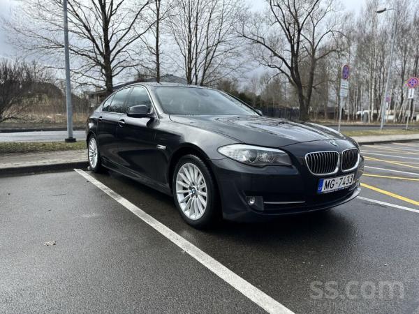Pelēks BMW 525 2012 Rīga, ar dzinēja tilpumu 2.00 L un nobraukumu 238 tūkst. km par 8600 €, foto 1 vietnē AUTOMOTO.COM.LV