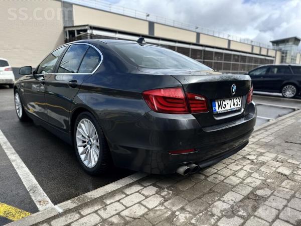 Pelēks BMW 525 2012 Rīga, ar dzinēja tilpumu 2.00 L un nobraukumu 238 tūkst. km par 8600 €, foto 4 vietnē AUTOMOTO.COM.LV
