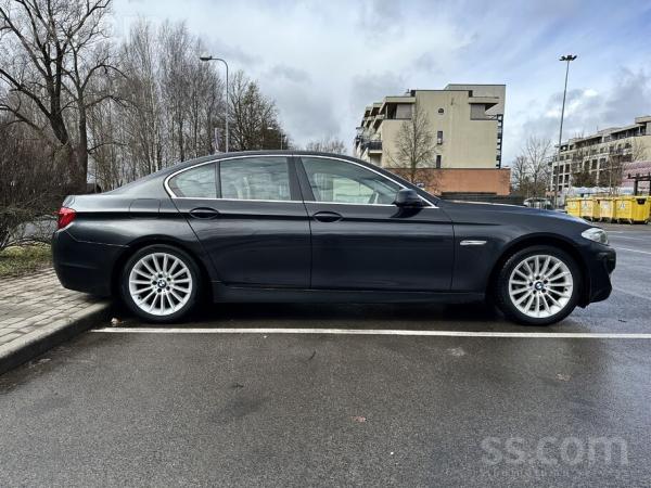 Grey BMW 525 2012 in Riga, with an engine capacity of 2.00 L and mileage of 238 thousand km for 8600 €, photo 2 on AUTOMOTO.COM.LV