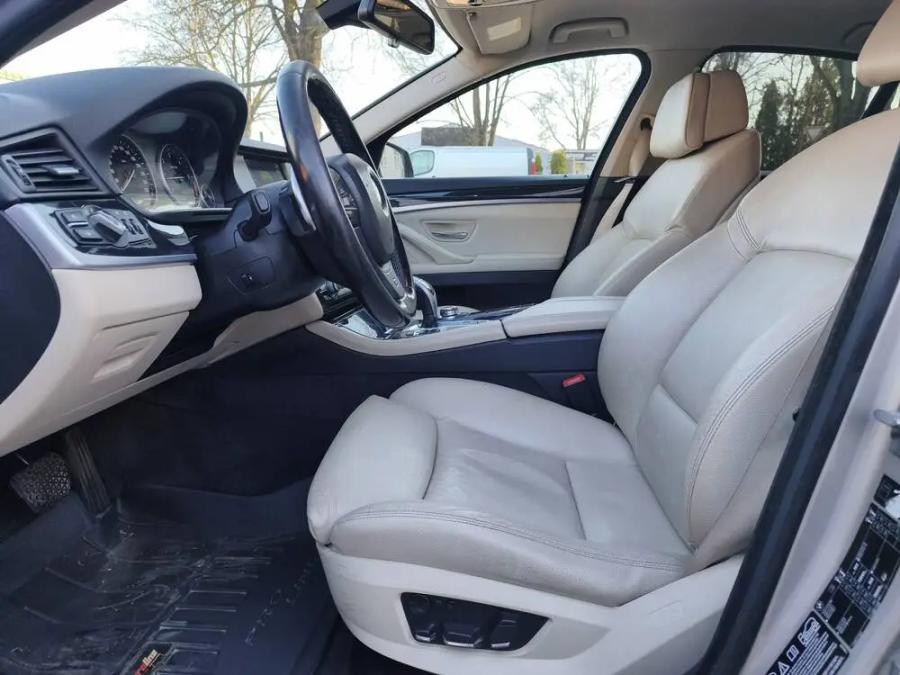 Pelēks BMW 525 2012 Cēsis, ar dzinēja tilpumu 2.00 L un nobraukumu 334 tūkst. km par 10900 €, foto 12 vietnē AUTOMOTO.COM.LV