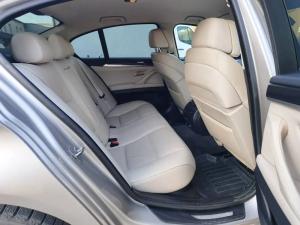 Pelēks BMW 525 2012 Cēsis, ar dzinēja tilpumu 2.00 L un nobraukumu 334 tūkst. km par 10900 €, foto 20 vietnē AUTOMOTO.COM.LV
