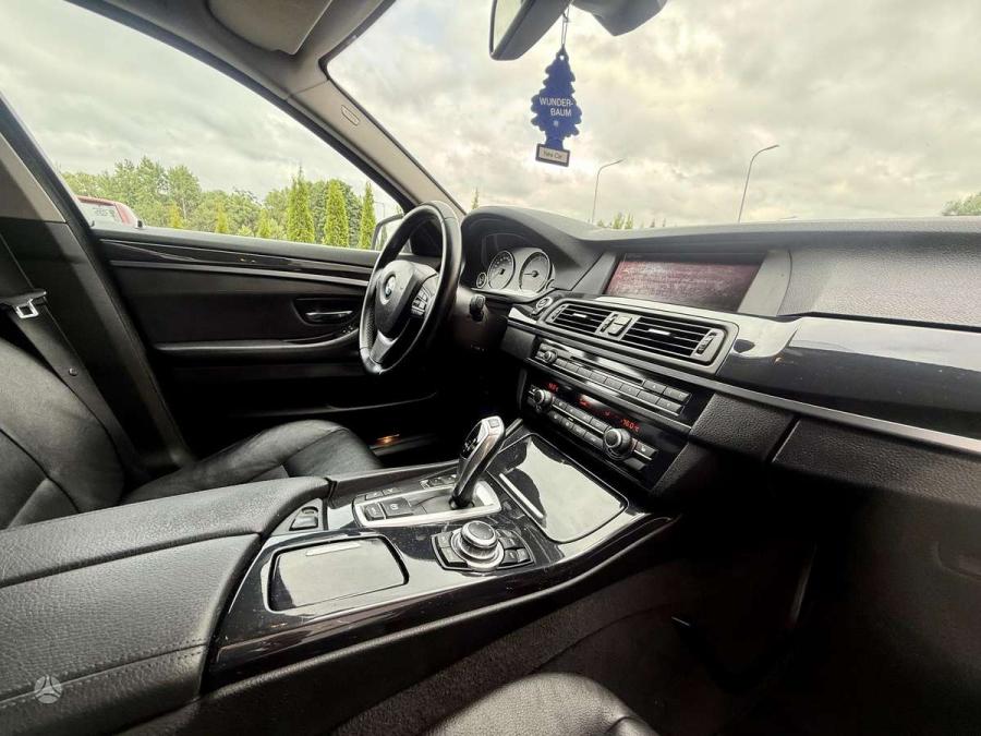 Pelēks BMW 525 2012 Tauragė, ar dzinēja tilpumu 2.00 L un nobraukumu 250 tūkst. km par 6700 €, foto 17 vietnē AUTOMOTO.COM.LV