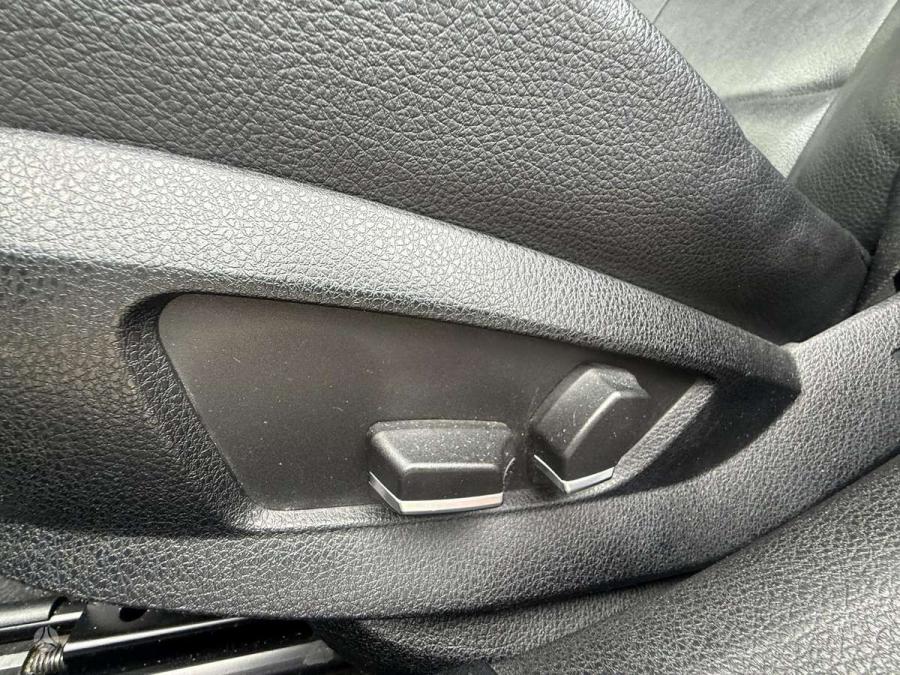 Pelēks BMW 525 2012 Tauragė, ar dzinēja tilpumu 2.00 L un nobraukumu 250 tūkst. km par 6700 €, foto 29 vietnē AUTOMOTO.COM.LV