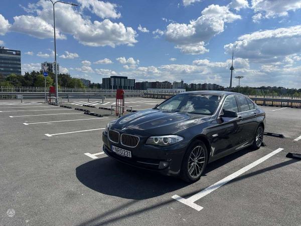 Grey BMW 525 2012 in Vilnius, with an engine capacity of 2.00 L and mileage of 266 thousand km for 8300 €, photo 1 on AUTOMOTO.COM.LV