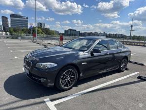 Pelēks BMW 525 2012 Viļņa, ar dzinēja tilpumu 2.00 L un nobraukumu 266 tūkst. km par 8300 €, foto 3 vietnē AUTOMOTO.COM.LV