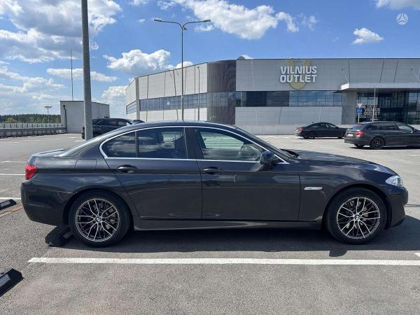 Grey BMW 525 2012 in Vilnius, with an engine capacity of 2.00 L and mileage of 266 thousand km for 8300 €, photo 7 on AUTOMOTO.COM.LV