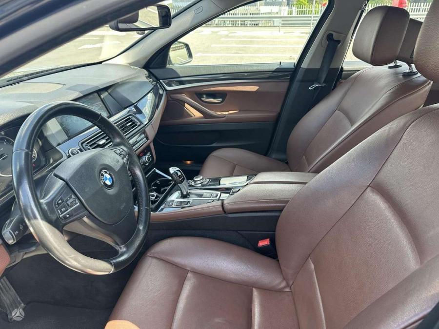 Pelēks BMW 525 2012 Viļņa, ar dzinēja tilpumu 2.00 L un nobraukumu 266 tūkst. km par 8300 €, foto 14 vietnē AUTOMOTO.COM.LV