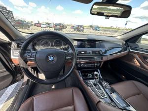Pelēks BMW 525 2012 Viļņa, ar dzinēja tilpumu 2.00 L un nobraukumu 266 tūkst. km par 8300 €, foto 15 vietnē AUTOMOTO.COM.LV