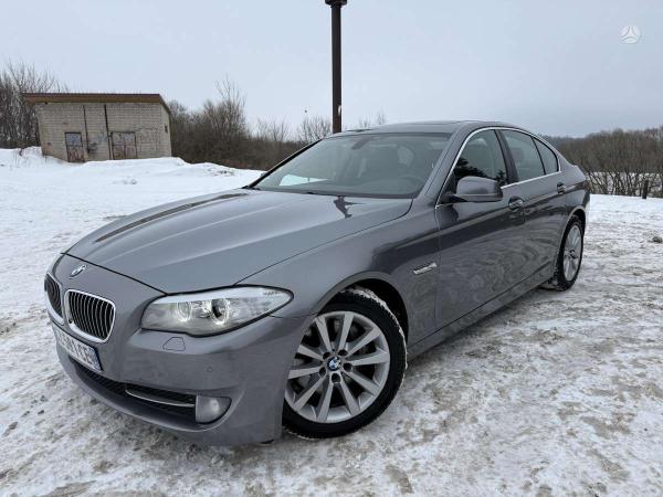 Grey BMW 525 2013 in Taurage, with an engine capacity of 2.00 L and mileage of 299 thousand km for 9500 €, photo 1 on AUTOMOTO.COM.LV