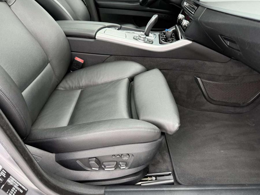Grey BMW 525 2013 in Taurage, with an engine capacity of 2.00 L and mileage of 299 thousand km for 9500 €, photo 21 on AUTOMOTO.COM.LV