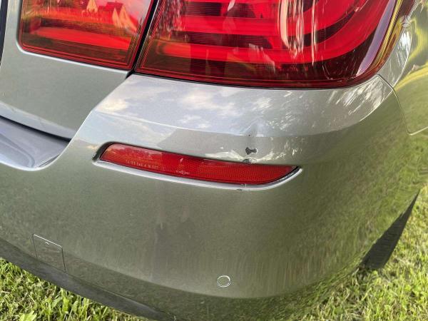 Pelēks BMW 525 2013 Biržai, ar dzinēja tilpumu 2.00 L un nobraukumu 357 tūkst. km par 8900 €, foto 5 vietnē AUTOMOTO.COM.LV