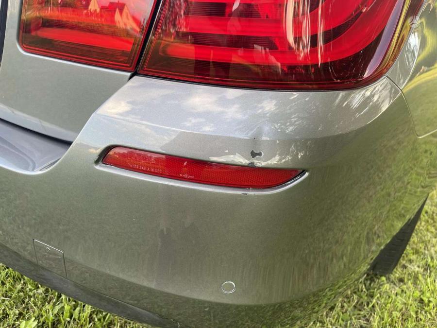 Pelēks BMW 525 2013 Biržai, ar dzinēja tilpumu 2.00 L un nobraukumu 357 tūkst. km par 8900 €, foto 6 vietnē AUTOMOTO.COM.LV