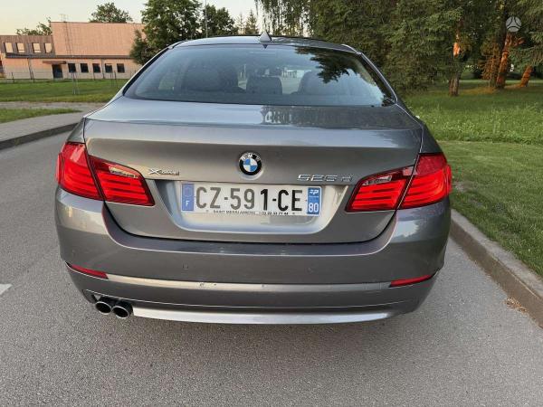 Pelēks BMW 525 2013 Tauragė, ar dzinēja tilpumu 2.00 L un nobraukumu 299 tūkst. km par 8900 €, foto 5 vietnē AUTOMOTO.COM.LV