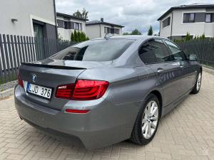 Pelēks BMW 525 2013 Viļņa, ar dzinēja tilpumu 2.00 L un nobraukumu 338 tūkst. km par 9850 €, foto 6 vietnē AUTOMOTO.COM.LV